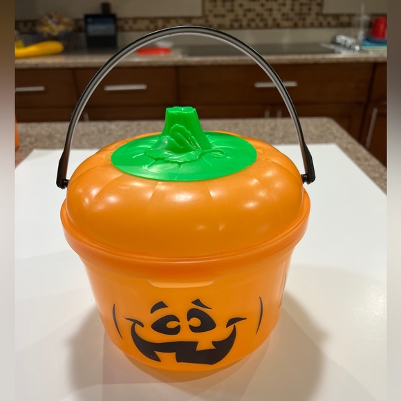 McDonald's | Toys | Vintage Mcdonalds 993 Halloween Pumpkin Happy Meal ...